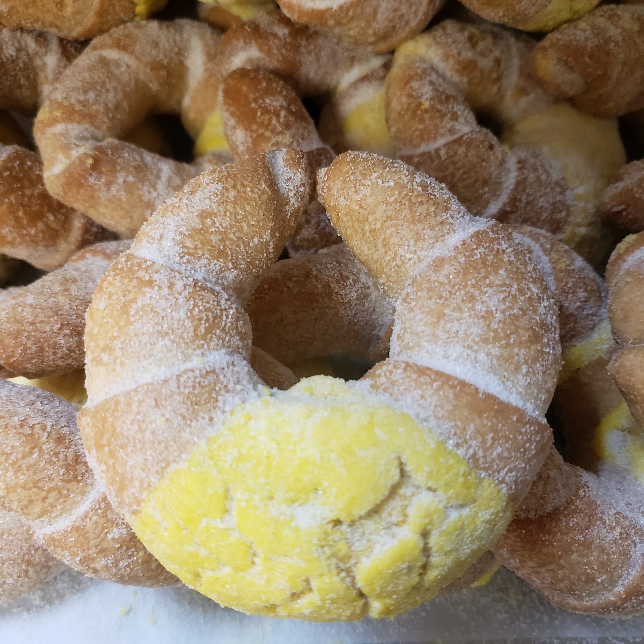 Cuernitos de Azucar | Pacos Bakery